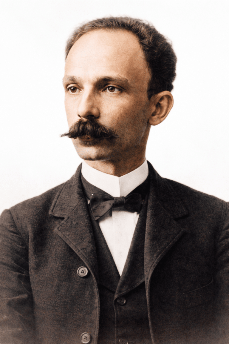 José Martí: the man of the pen and the fighter who left his mark on ...